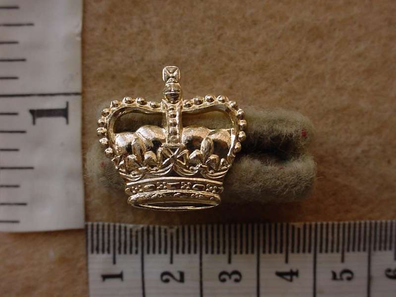 10057 BSAP Superintendent rank crown (Ref. DW2 90) – SA Militaria