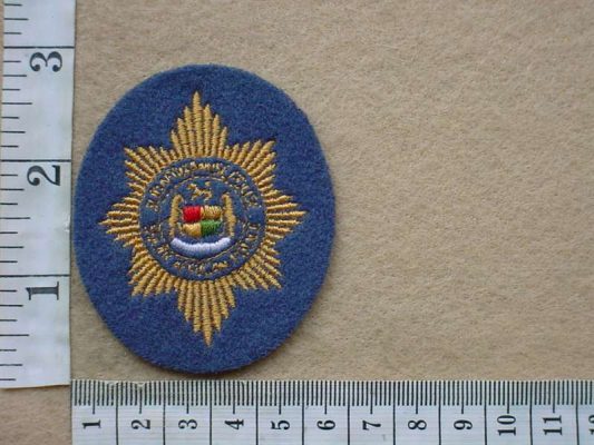 8328 SA Police beret badge (Ref. SAP) – SA Militaria