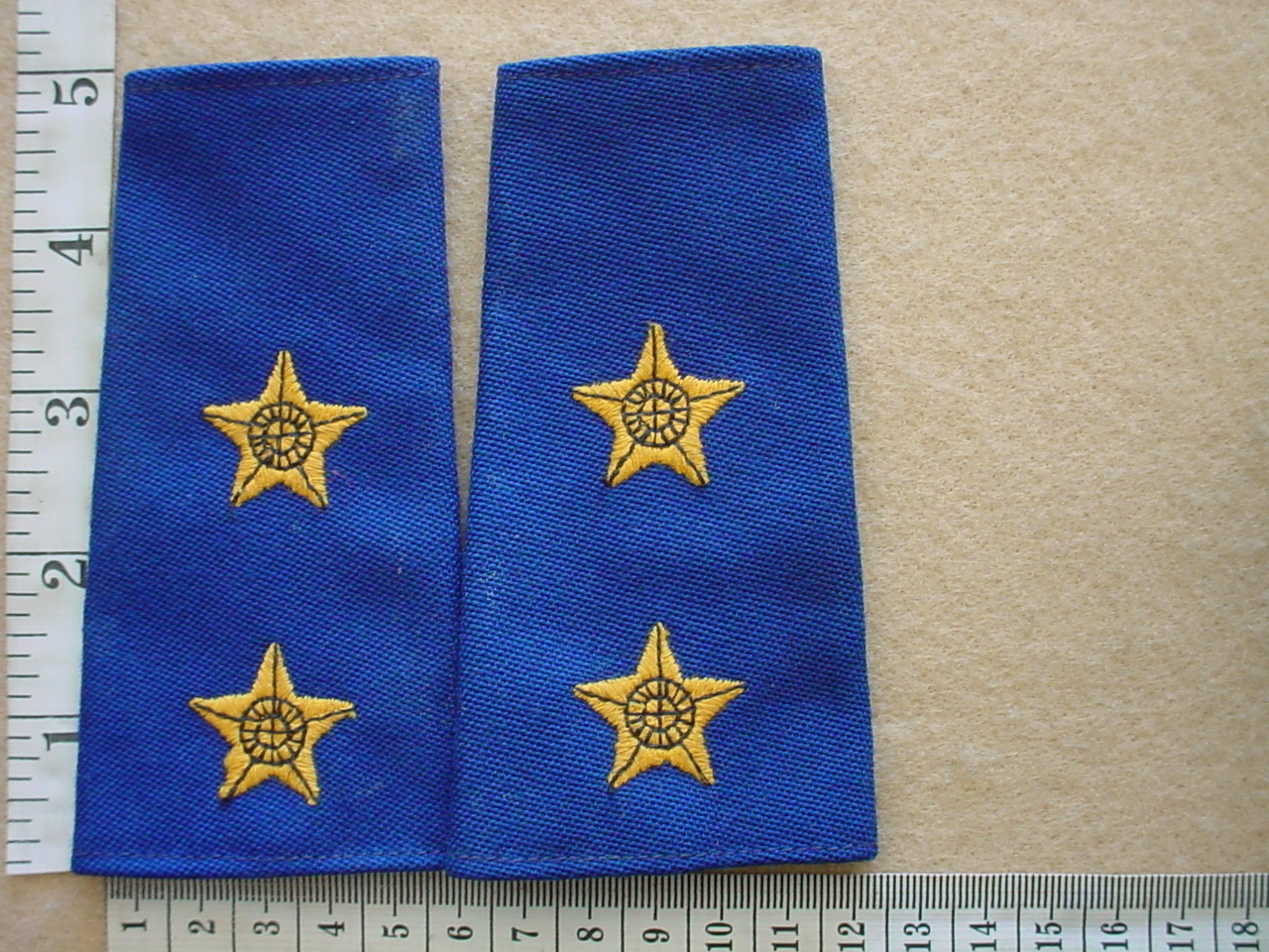4833 SA Police Lieutenant rank epaulettes (Ranks SA) | SA Militaria